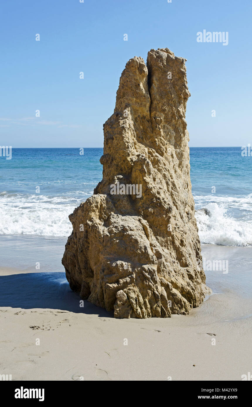 Wave-worn sandstone formations at El Matador State Beach, Malibu ...