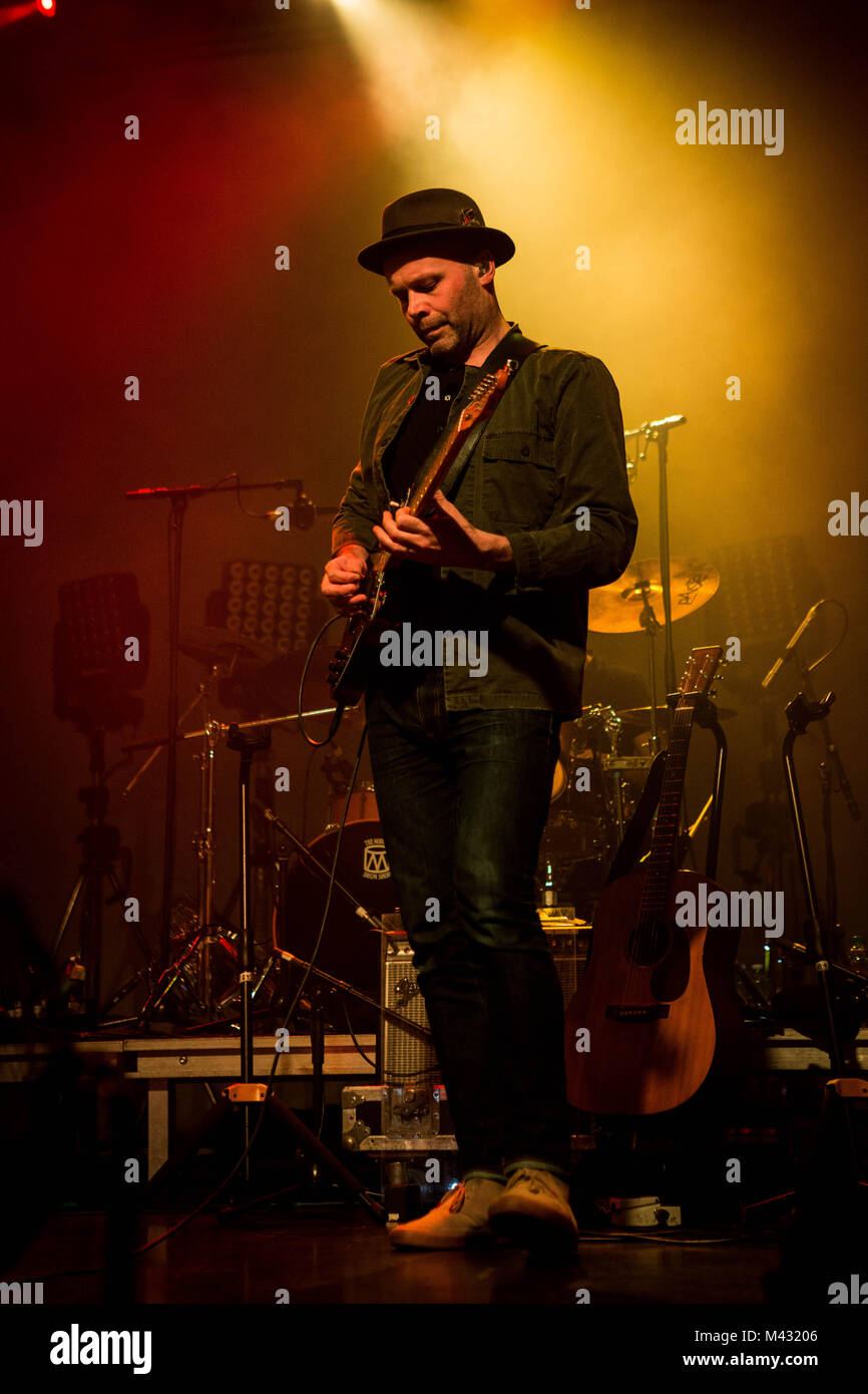 Bobby geddes hi-res stock photography and images - Alamy