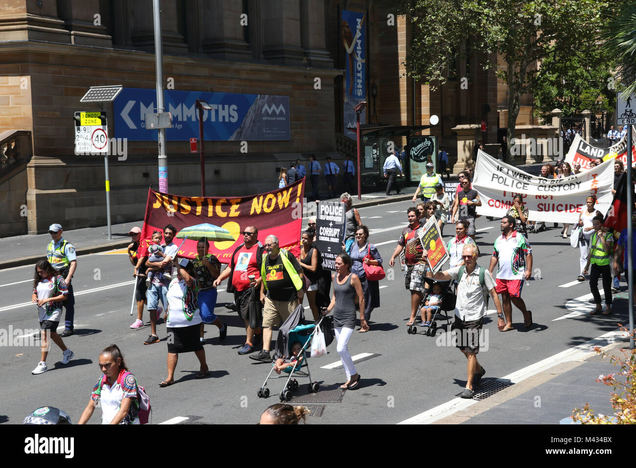 Aboriginal housing redfern hi-res stock photography and images - Alamy
