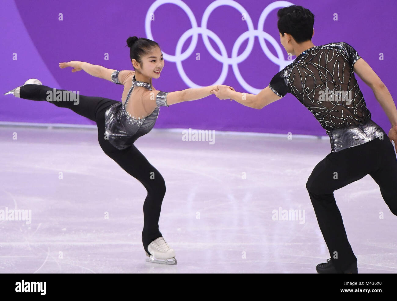 Pyeongchang, South Korea. 14th Feb, 2018. Ryom Tae Ok (L) and Kim Ju ...