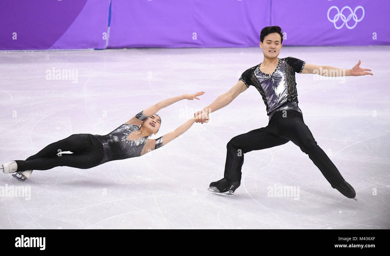 Pyeongchang, South Korea. 14th Feb, 2018. Ryom Tae Ok (L) and Kim Ju ...