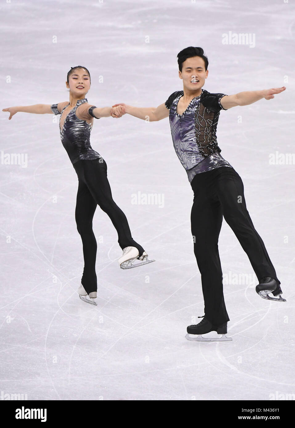 Pyeongchang, South Korea. 14th Feb, 2018. Ryom Tae Ok (L) and Kim Ju ...