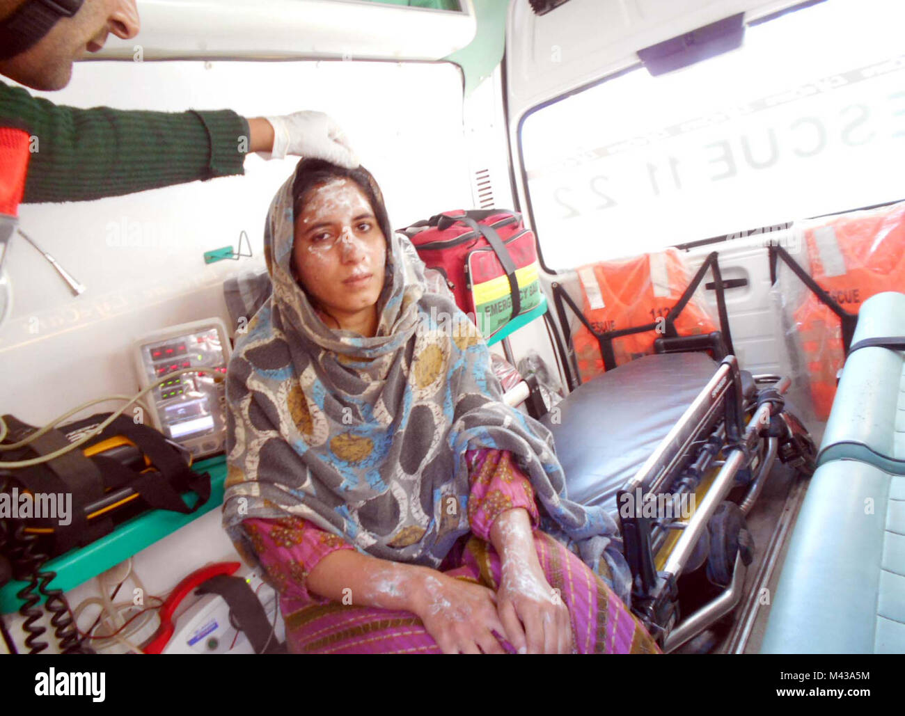 Victim of acid-throwing Afshan Bibi is being treated at a local ...
