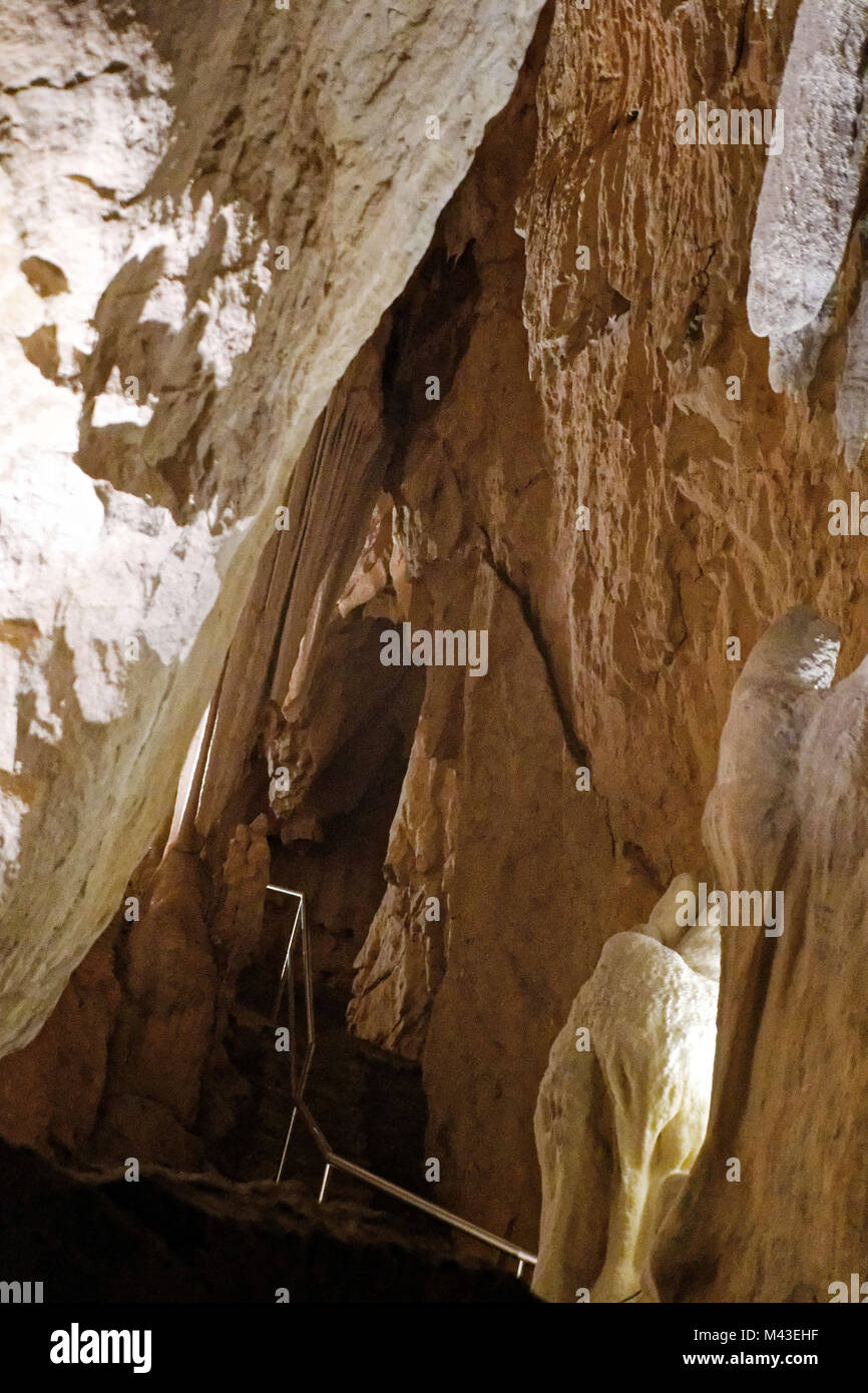 Stock Photo - Fig Tree Cave, Wombeyan Caves, Wombeyan Karst ...