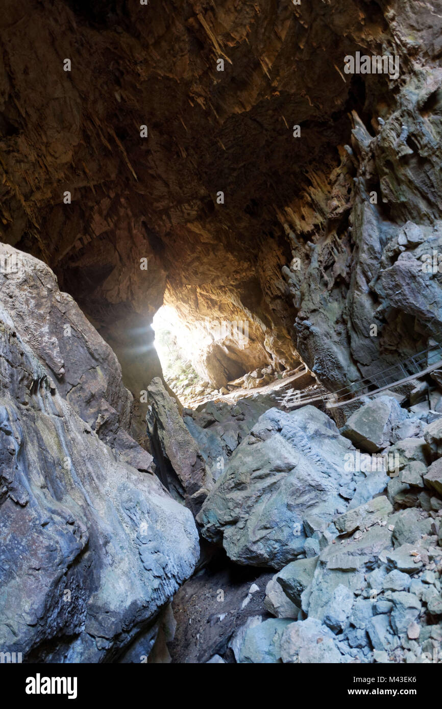 Stock Photo - Fig Tree Cave, Wombeyan Caves, Wombeyan Karst ...