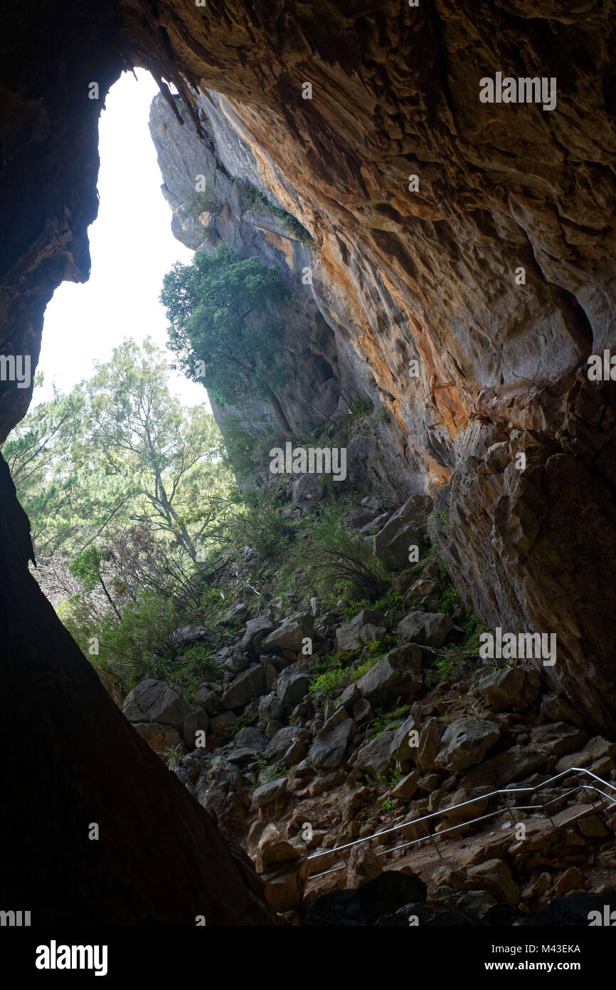 Stock Photo - Fig Tree Cave, Wombeyan Caves, Wombeyan Karst ...