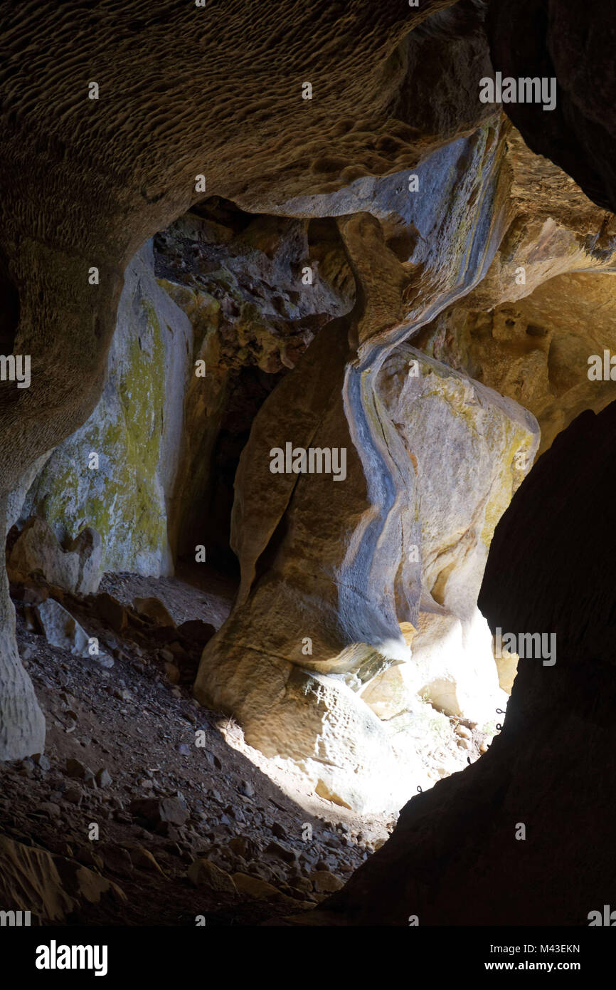 Stock Photo - Fig Tree Cave, Wombeyan Caves, Wombeyan Karst ...