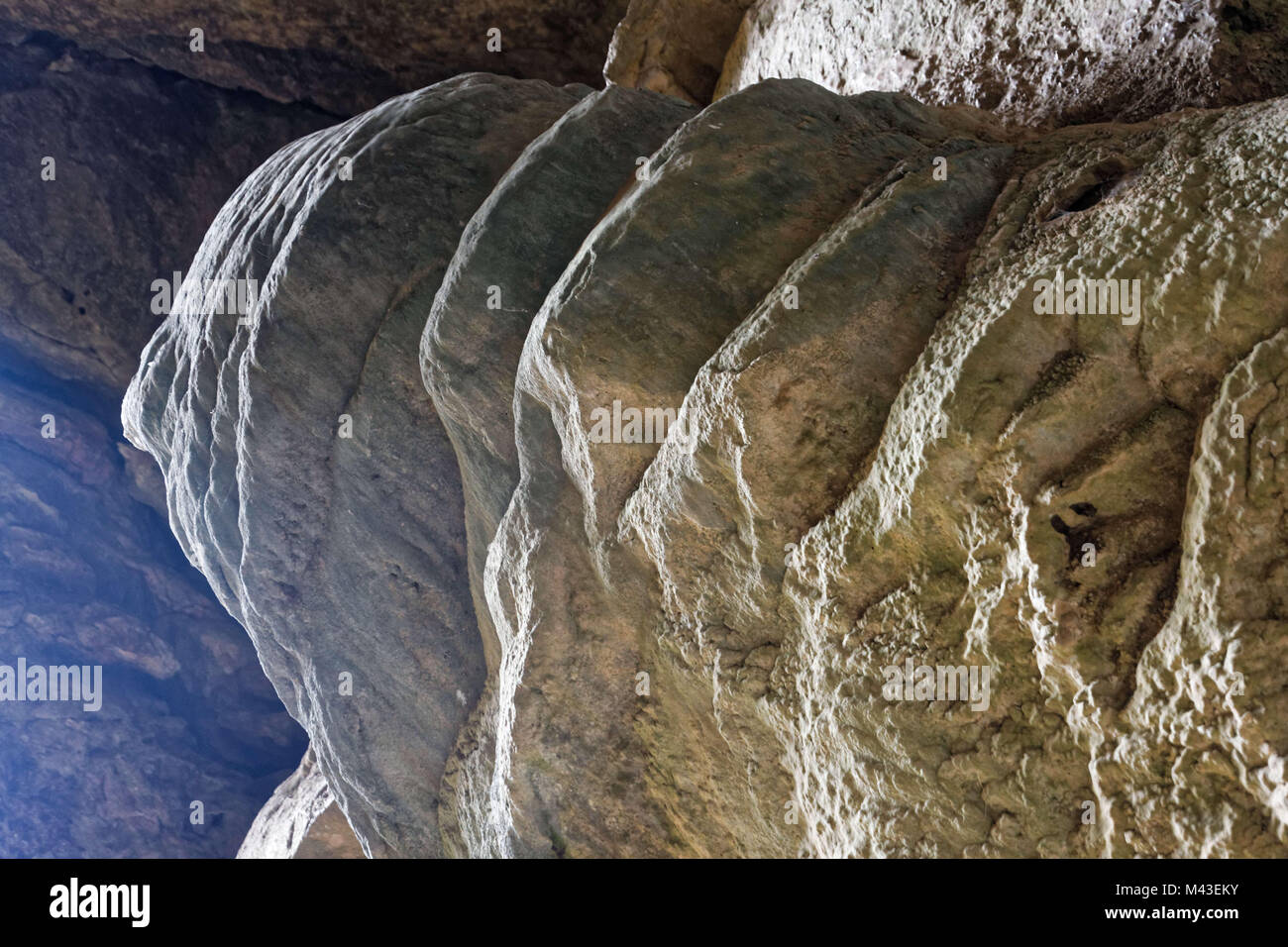 Stock Photo - Fig Tree Cave, Wombeyan Caves, Wombeyan Karst ...