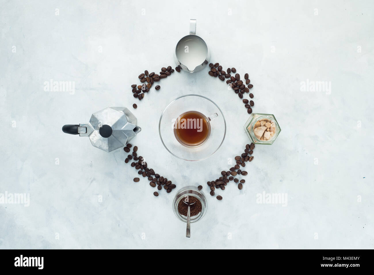 Ground clock hi-res stock photography and images - Alamy