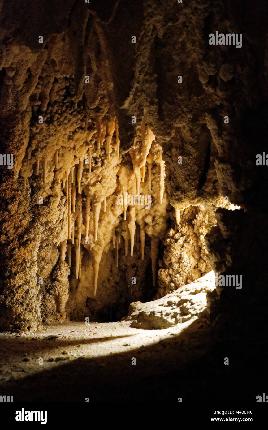 Stock Photo - Mulwaree Cave, Wombeyan Caves, Wombeyan Karst ...