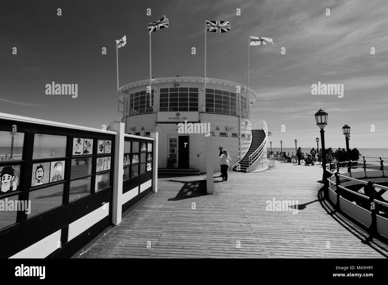 Worthing pier historic Black and White Stock Photos & Images - Alamy