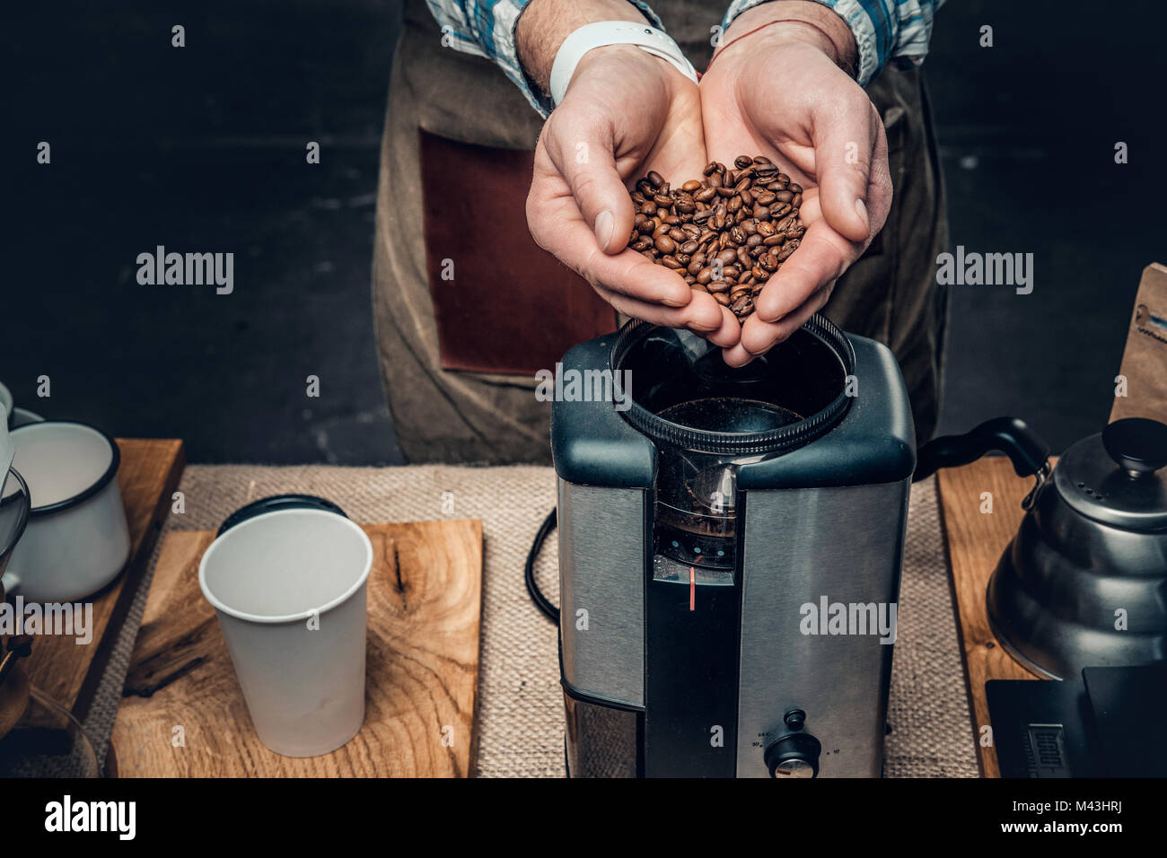 Roaster counter hi-res stock photography and images - Alamy