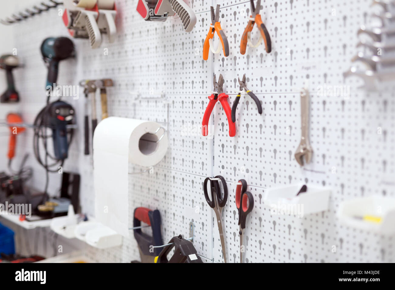 Board hanging tools equipment hi-res stock photography and images - Alamy