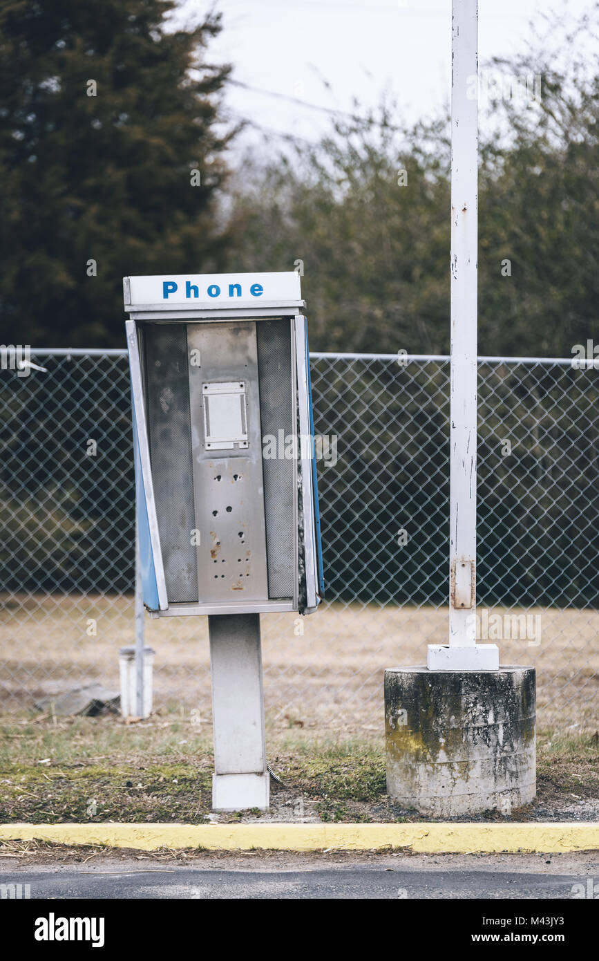 Broken telephone box america hi-res stock photography and images - Alamy