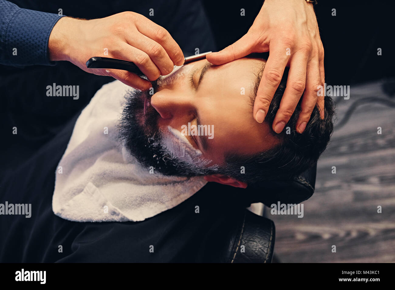 Sharp Razor High Resolution Stock Photography and Images - Alamy