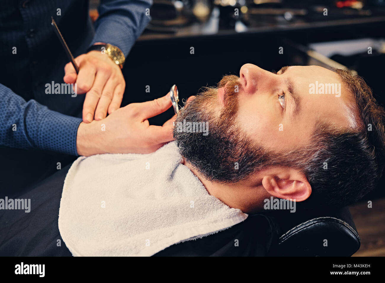Retro shaving foam in barber hi-res stock photography and images - Alamy