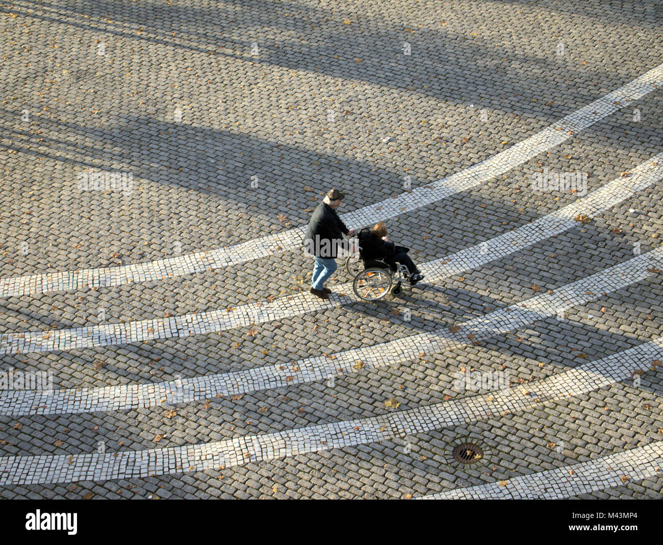 Alone people hi-res stock photography and images - Alamy