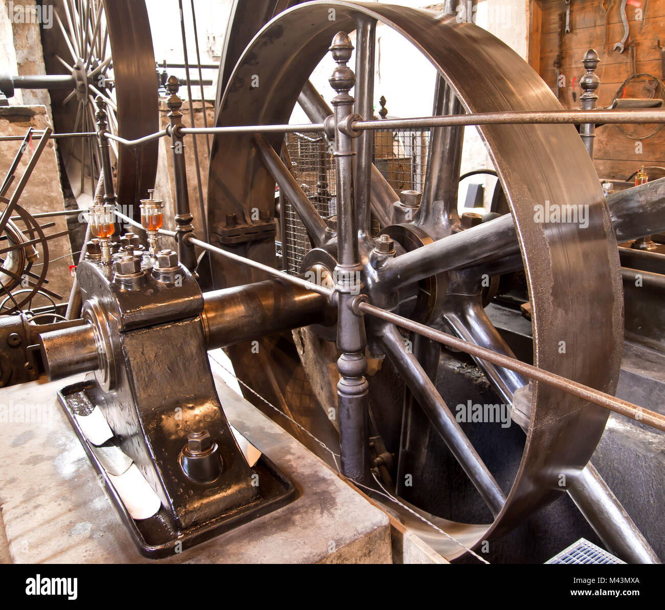 Steam machine hi-res stock photography and images - Alamy