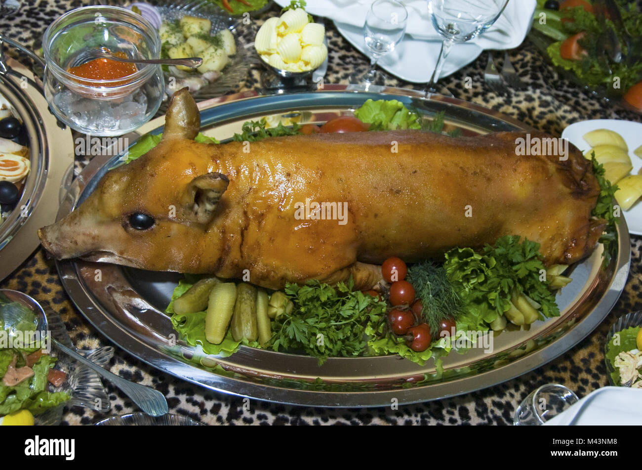 Chinese suckling pig hi-res stock photography and images - Alamy