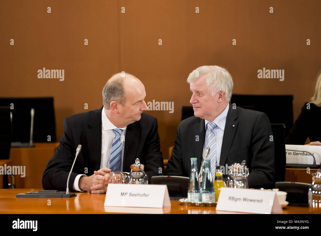 Chancellor Merkel meets German Prime Ministers Stock Photo - Alamy