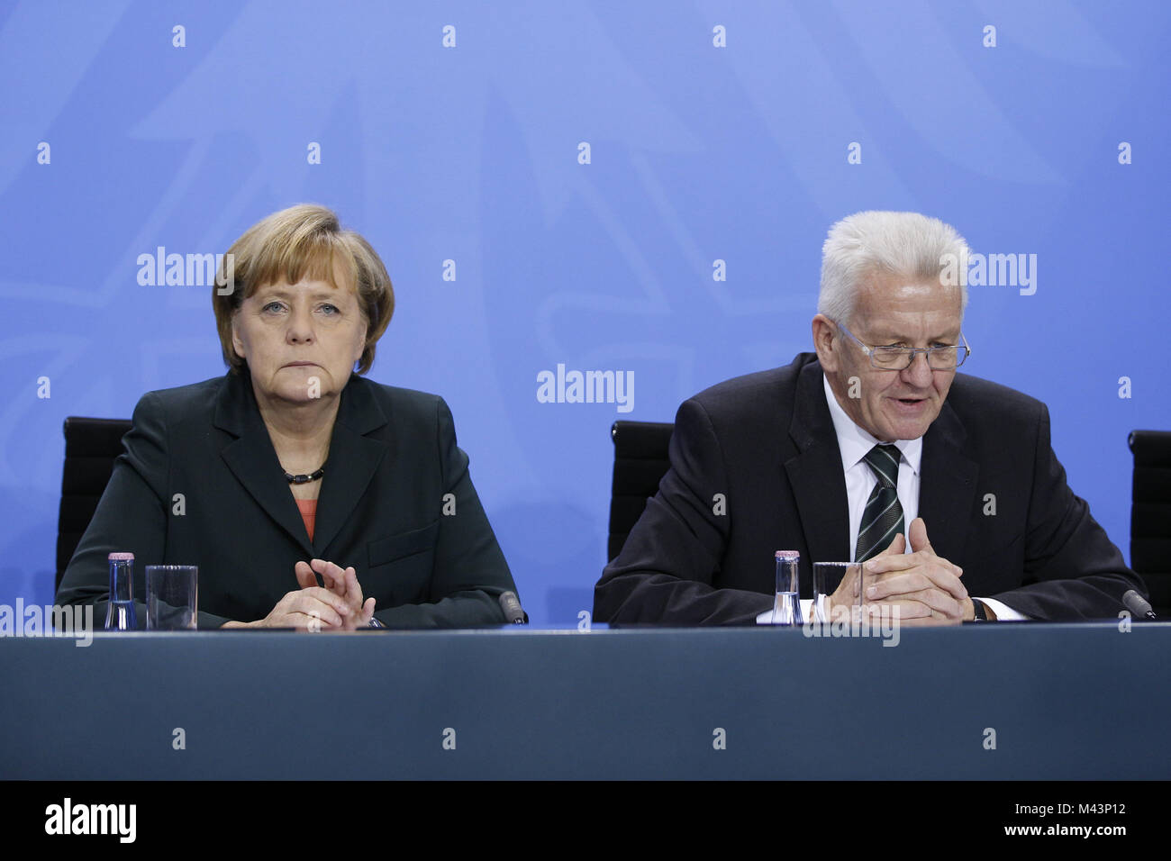 Press conference min hi-res stock photography and images - Alamy