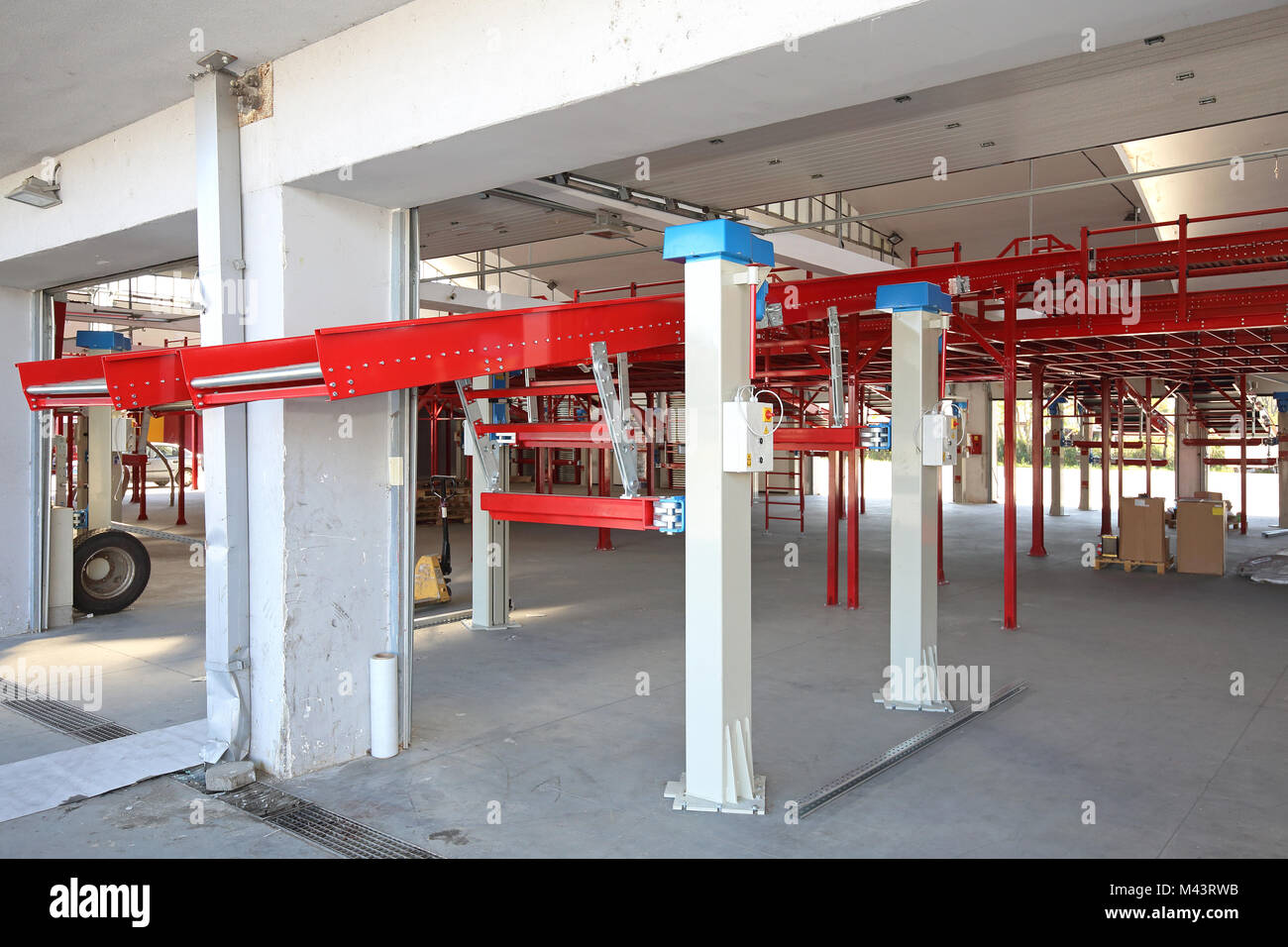 Elevated Conveyor Belt Loading Ramp For Shipping and Delivery Stock ...