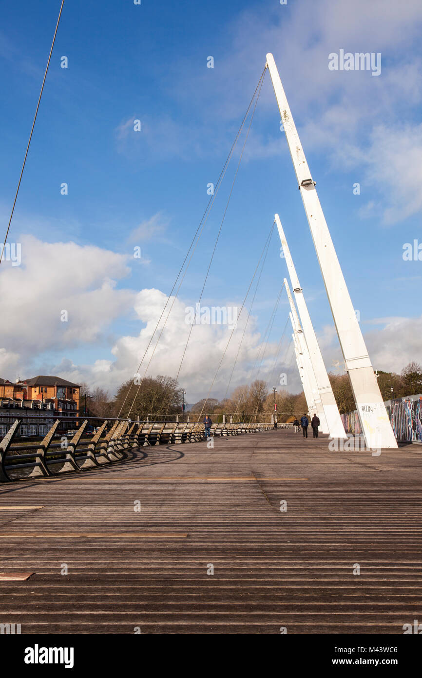 Cardiff riverside hi-res stock photography and images - Alamy
