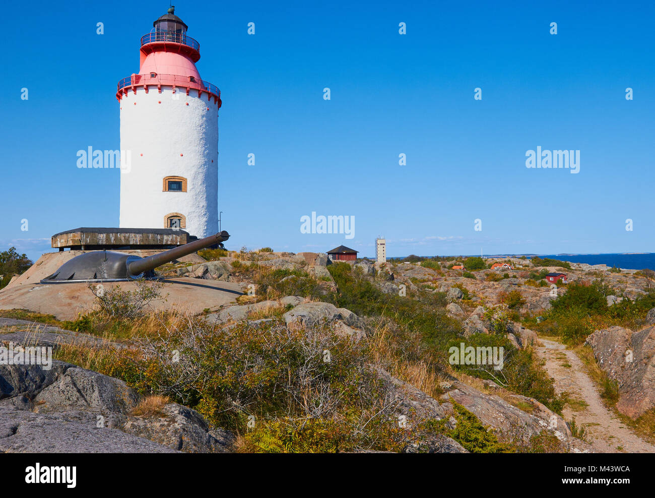 Lighthouse, Oja (Landsort), WW2 and cold war bunker and cannon, Sweden ...