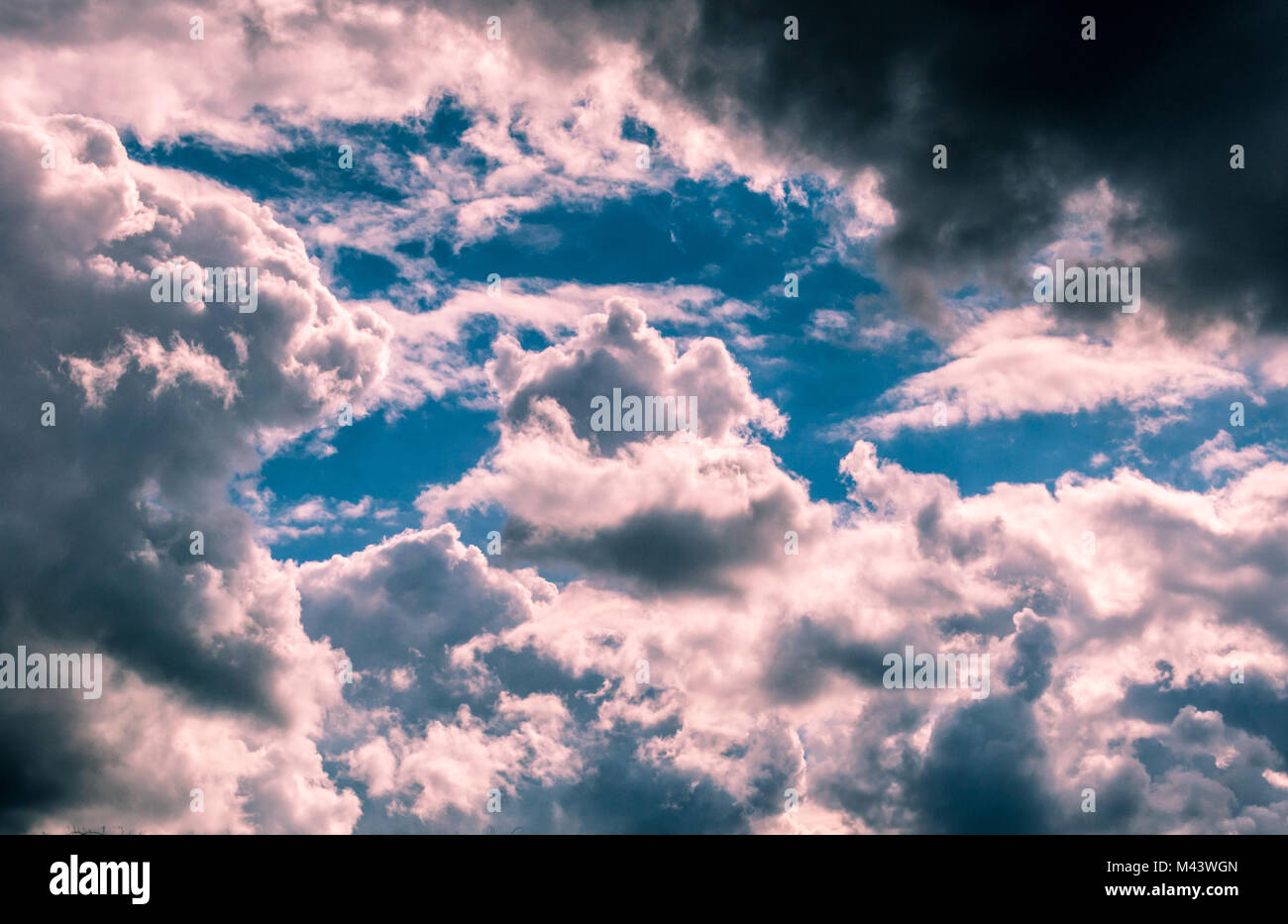 Day heavy hi-res stock photography and images - Alamy
