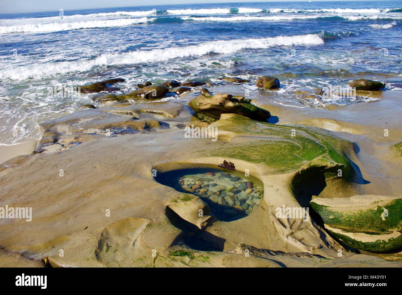 Tidal pools hi-res stock photography and images - Alamy