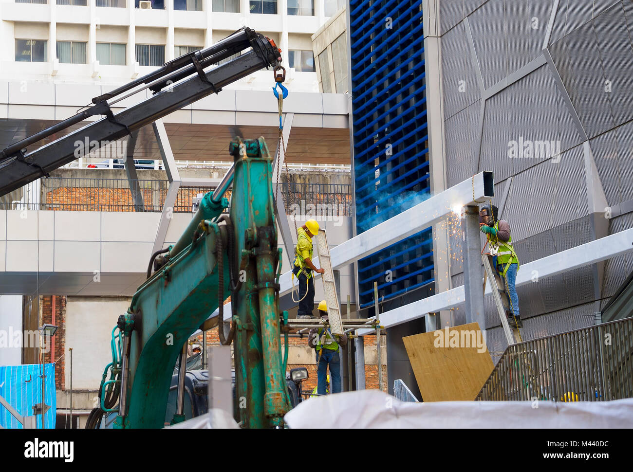 Singapore construction worker hi-res stock photography and images - Alamy