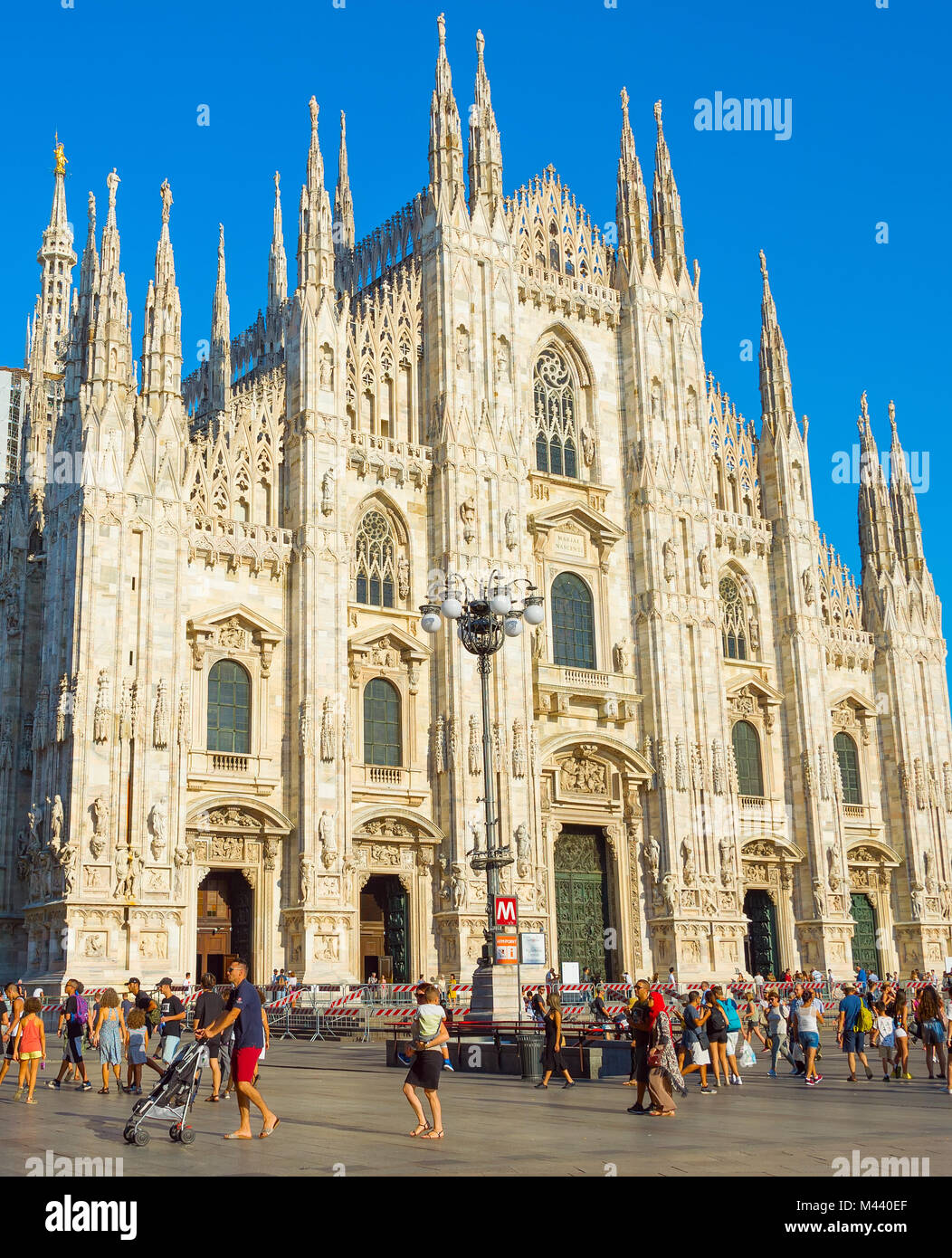 MILAN, ITALY - AUG 17, 2017: Tourists visiting Milan Cathedral (Duomo ...
