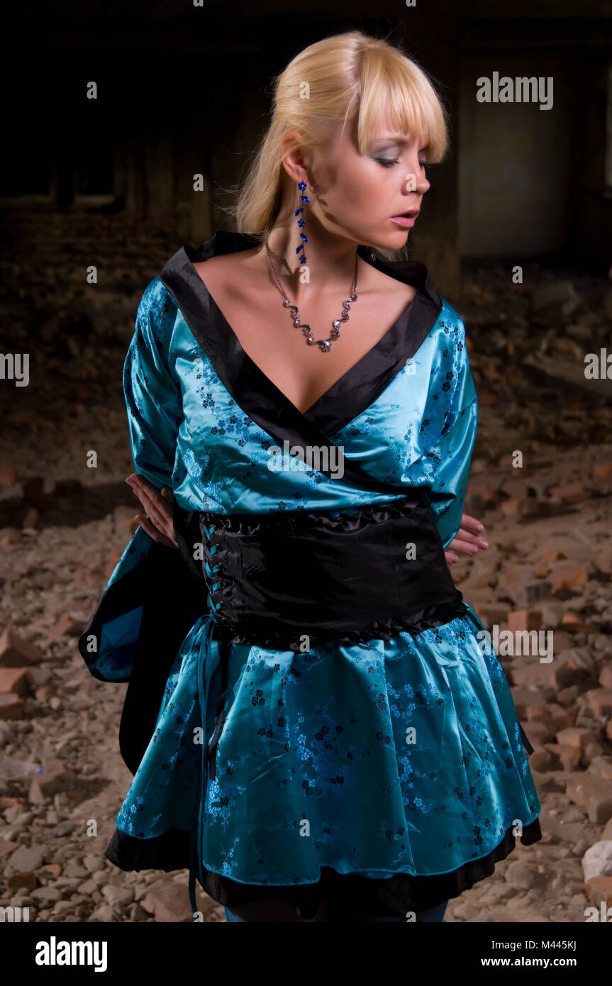 a woman in eastern dress Stock Photo - Alamy