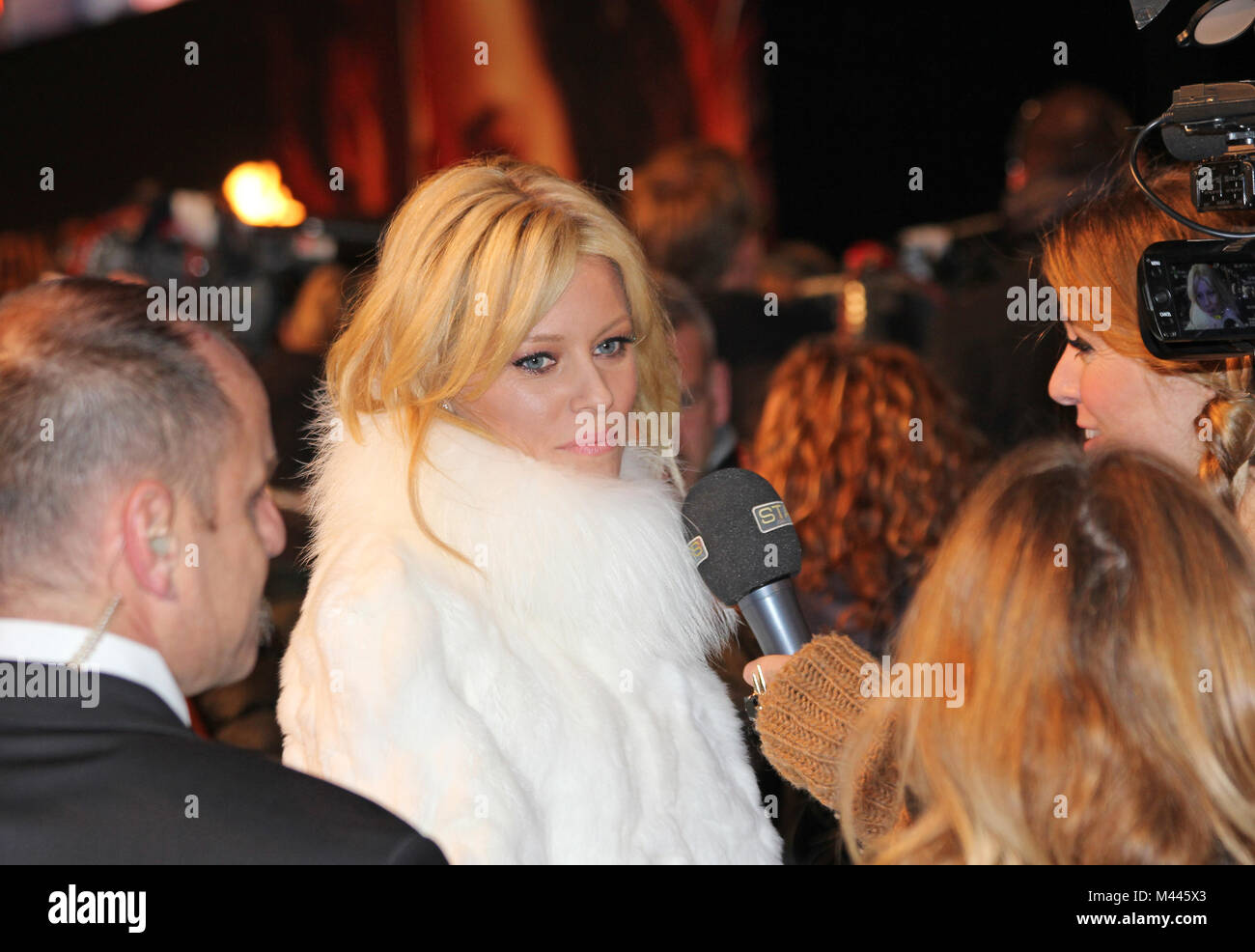 The Hunger Games-Catching Fire: Elizabeth Banks Stock Photo - Alamy