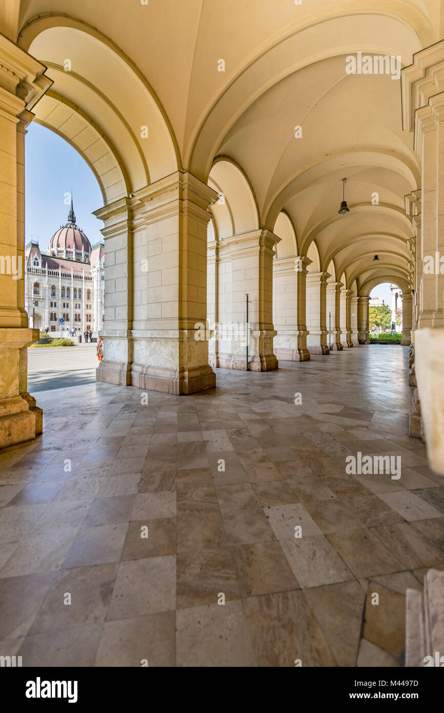 Cross vault hi-res stock photography and images - Alamy