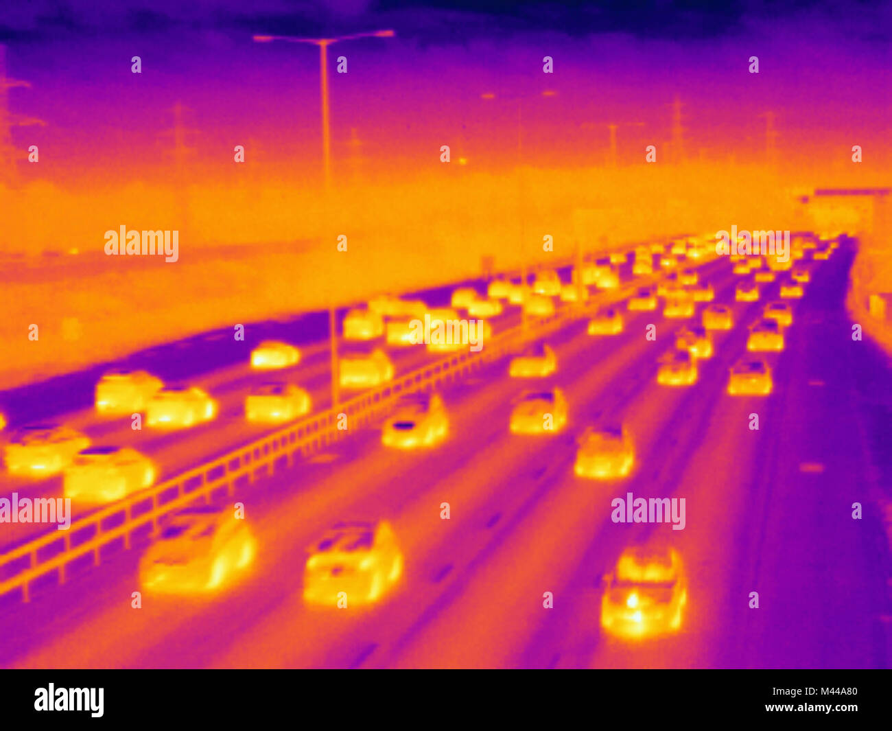 Uk m25 motorway hi-res stock photography and images - Alamy