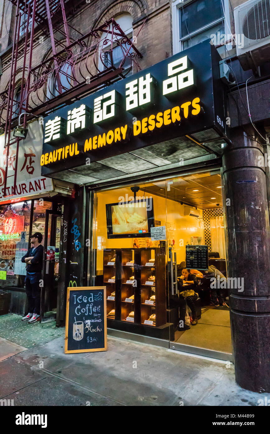 Shops Canal Street Manhattan New York, New York, USA Stock Photo - Alamy