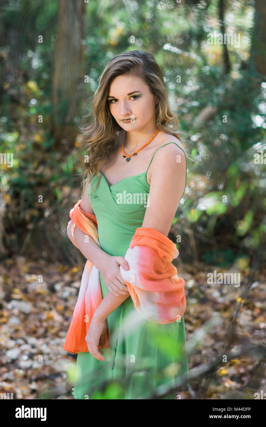 Published model hi-res stock photography and images - Alamy