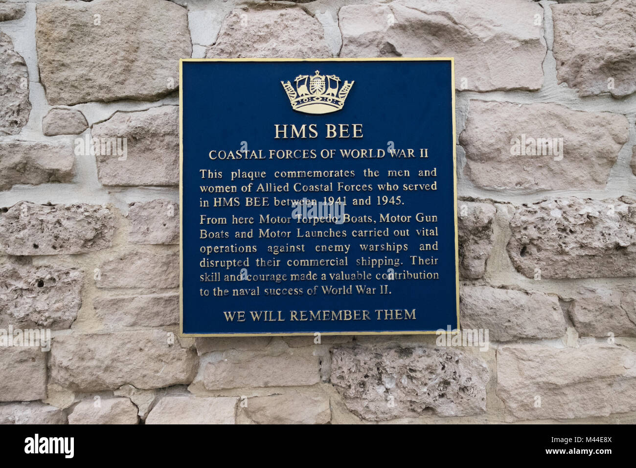 Mermoerial plaque commemorating HMS Bee, Weymouth Stock Photo - Alamy