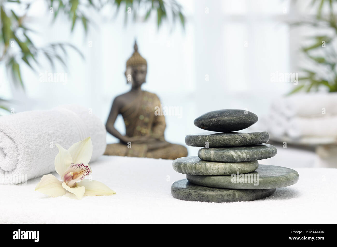Hot_stones hi-res stock photography and images - Alamy