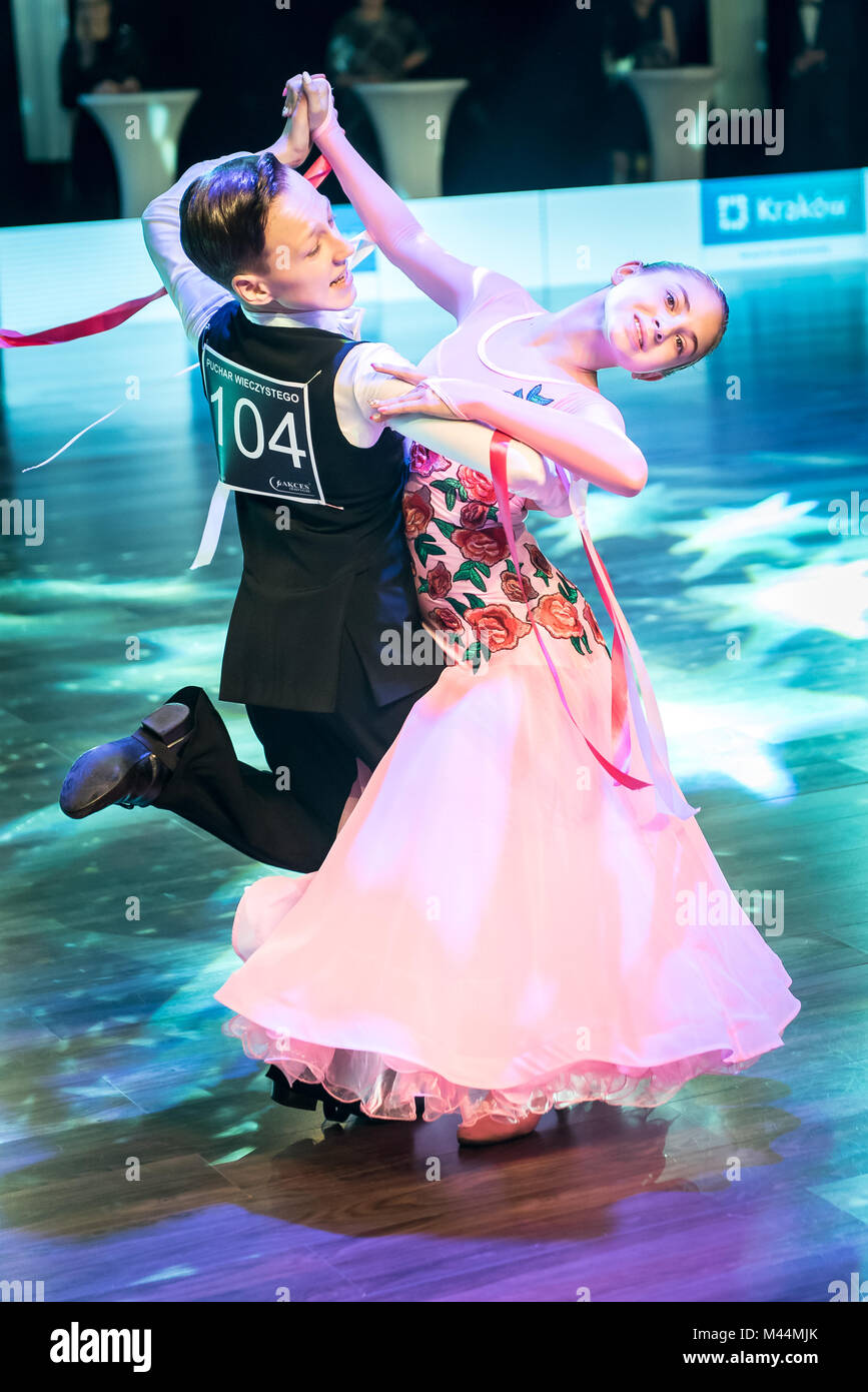 dancers dancing standard dance Stock Photo - Alamy