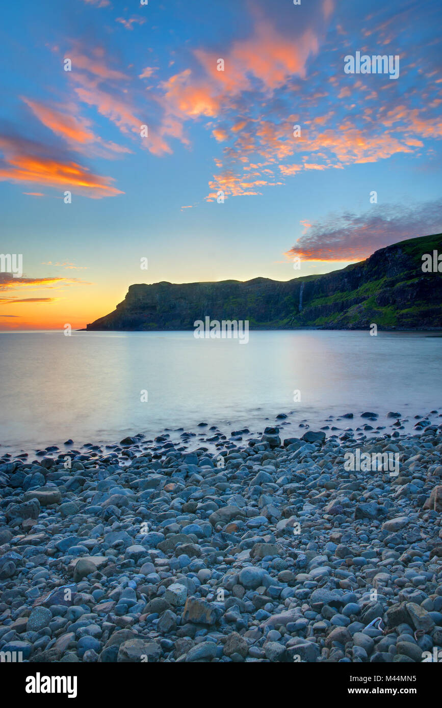 Talisker bay, skye hi-res stock photography and images - Alamy