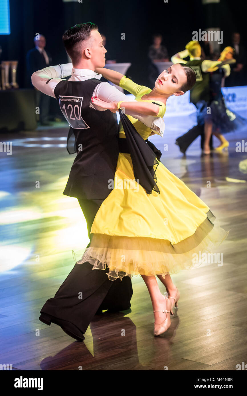 dancers dancing standard dance Stock Photo - Alamy