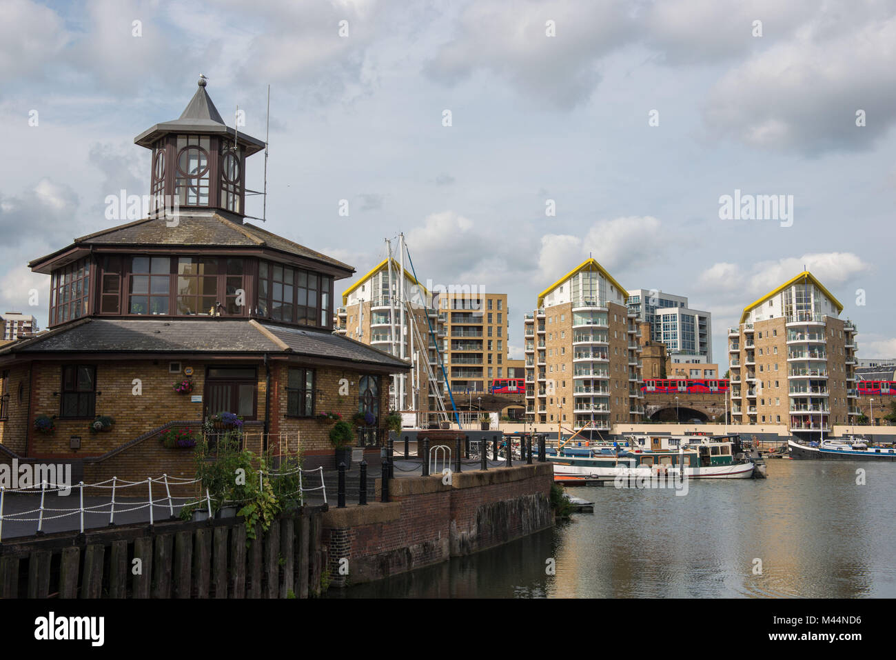 London, United Kingdom. Limehouse basin Stock Photo - Alamy