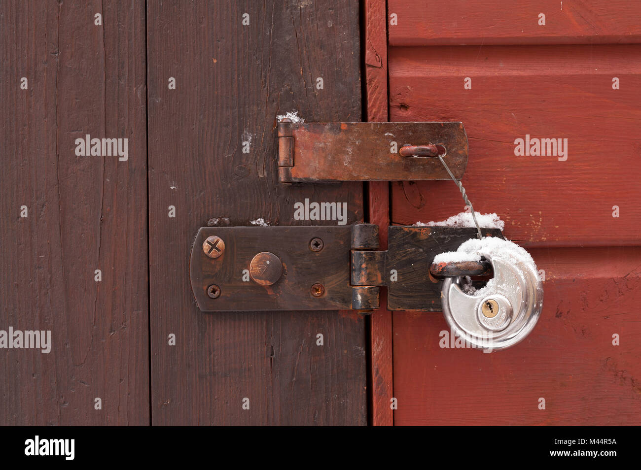 Stainless steel shackle padlock frozen mechanism due to snow and ...