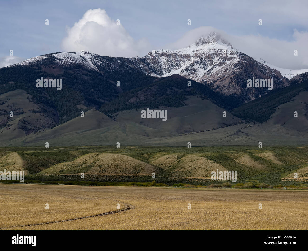 Bell mountain hi-res stock photography and images - Alamy