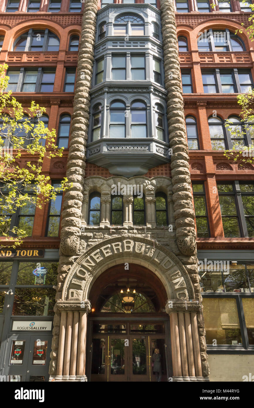 Pioneer building hi-res stock photography and images - Alamy