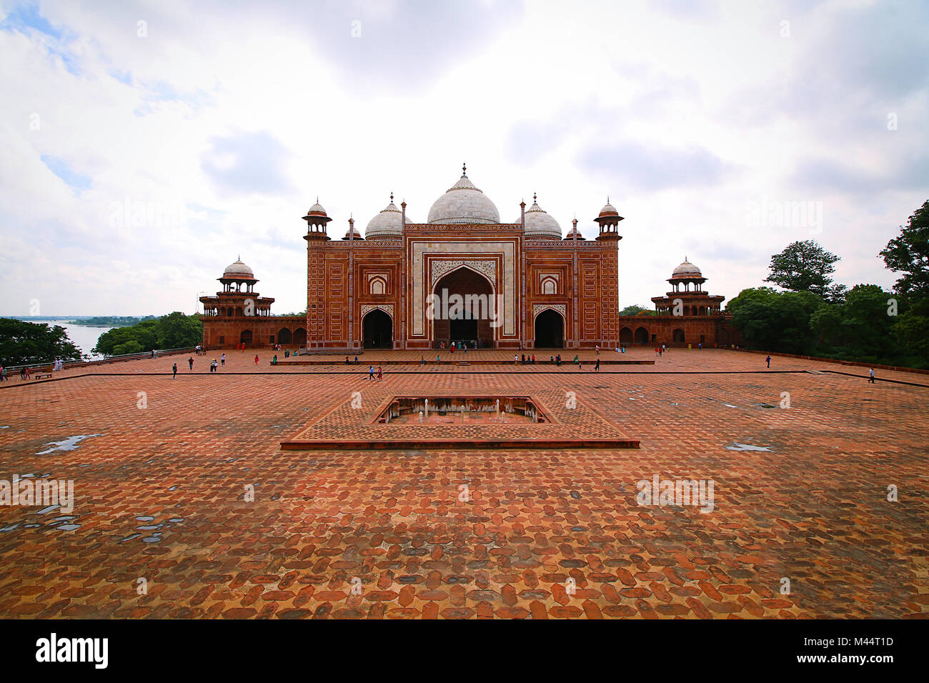 Inside taj mahal hi-res stock photography and images - Alamy