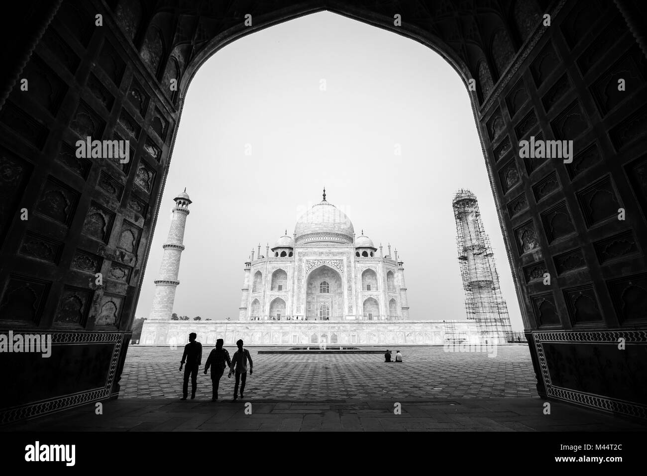View taj mahal Black and White Stock Photos & Images - Alamy