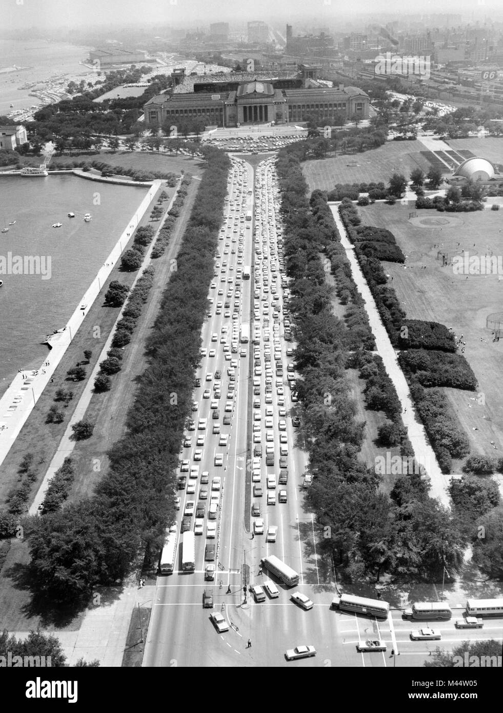 From the park looking south Black and White Stock Photos & Images - Alamy
